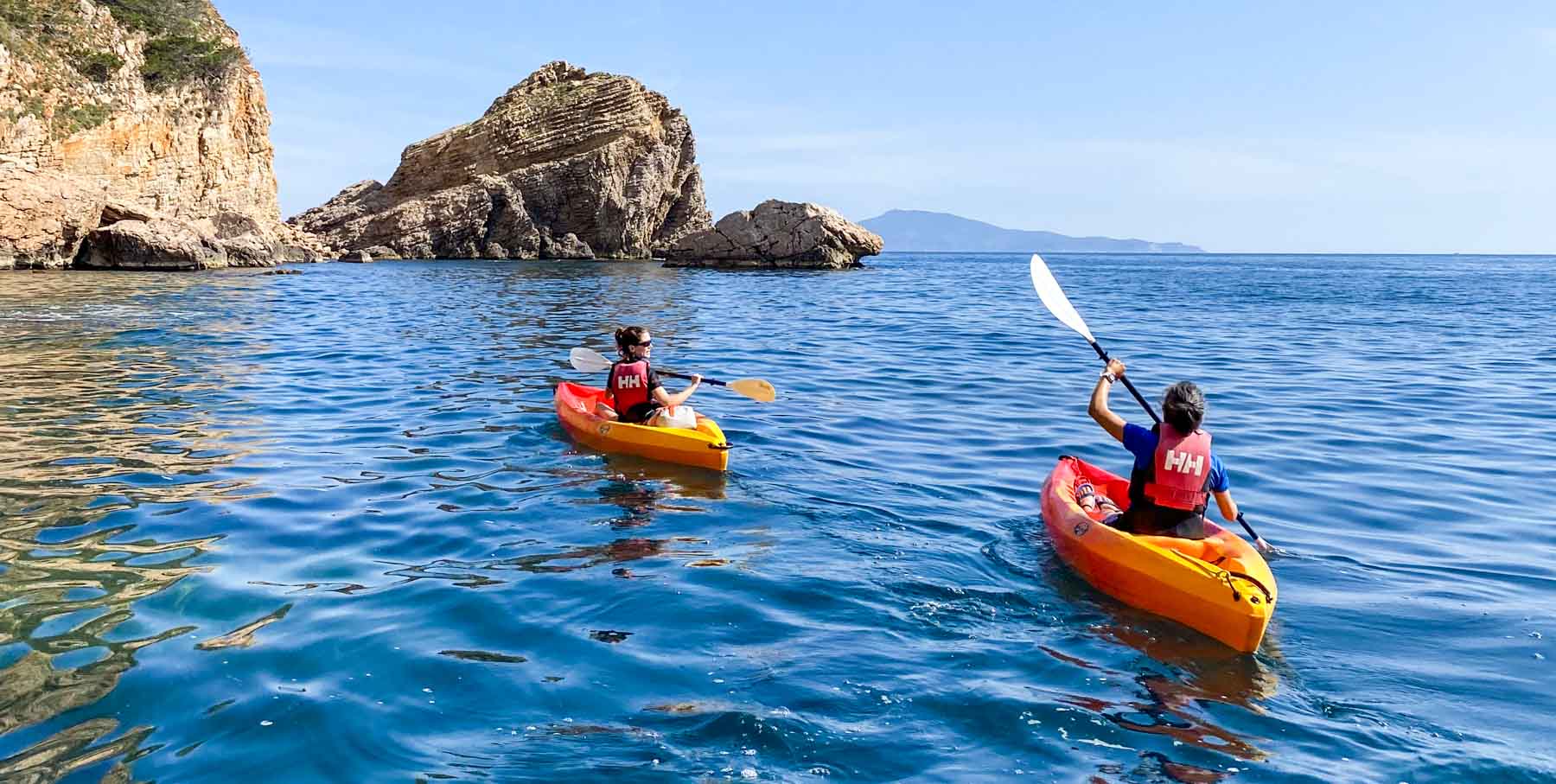 Sessió Guiada Caiac al Parc Natural – Club Nàutic L’Escala caiac